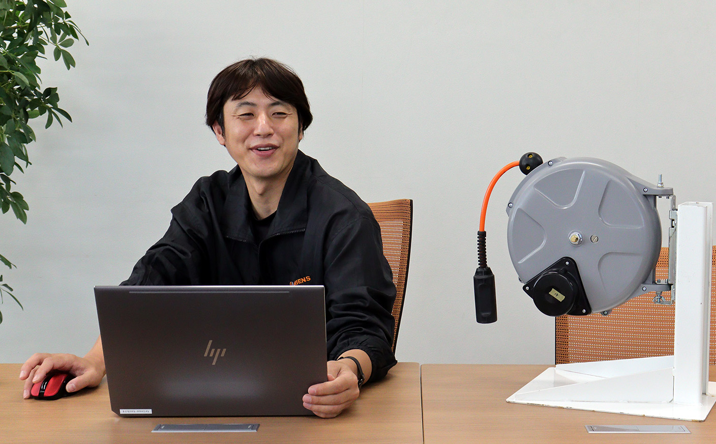 スローモーションリール | 三協リール - TRIENS